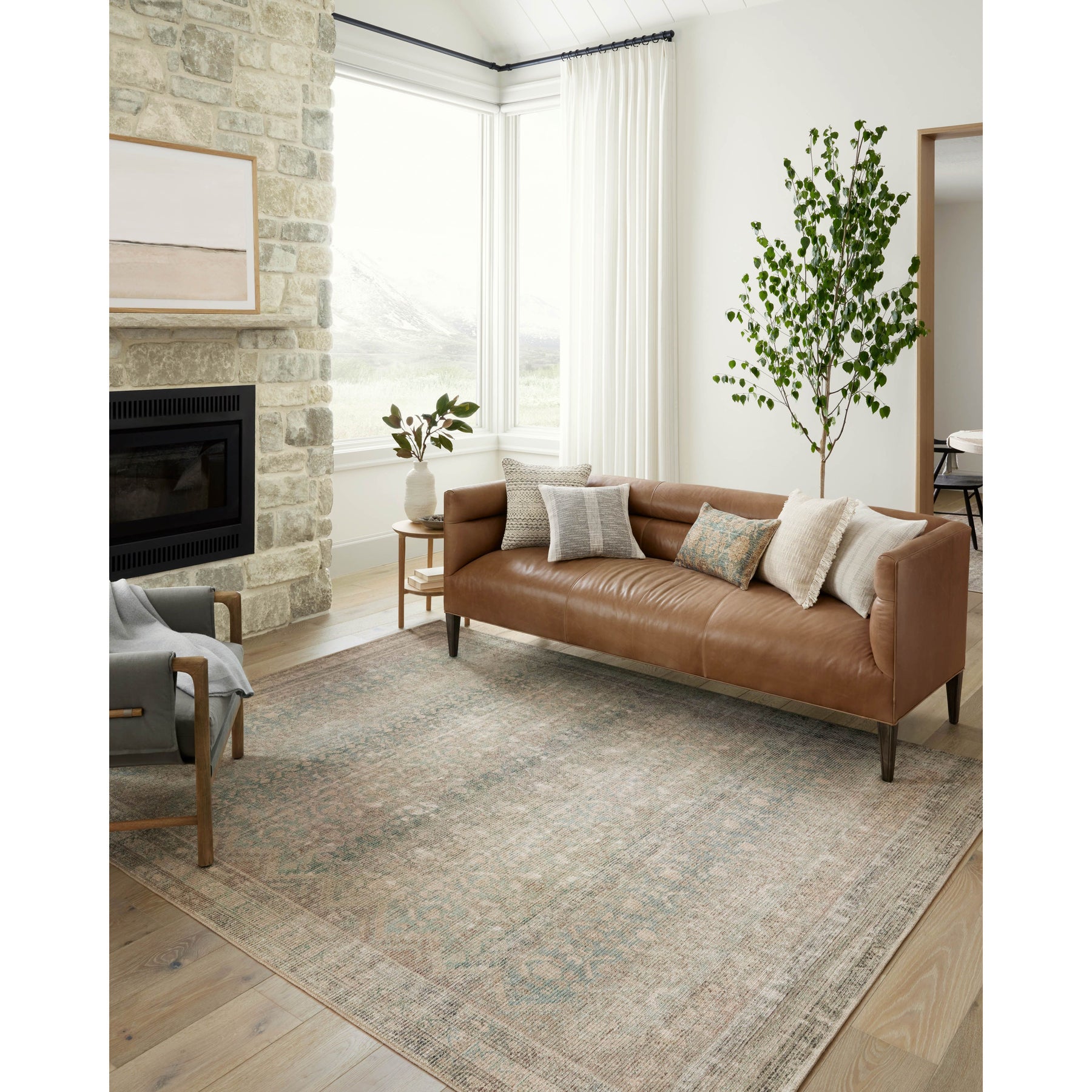 Aubrey Rug 03 | Angela Rose X Loloi | Jade / Natural – Modern Komfort